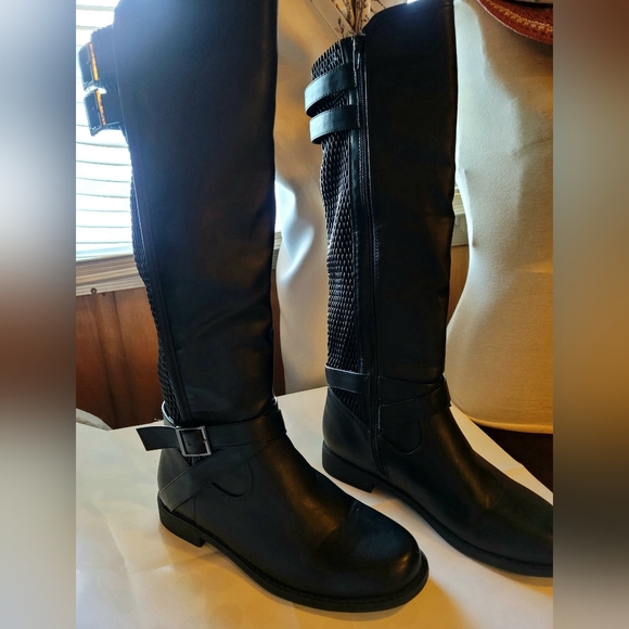JustFab | Shoes | Just Fab Black Kneehigh Womens Boots Size 75 | Poshmark